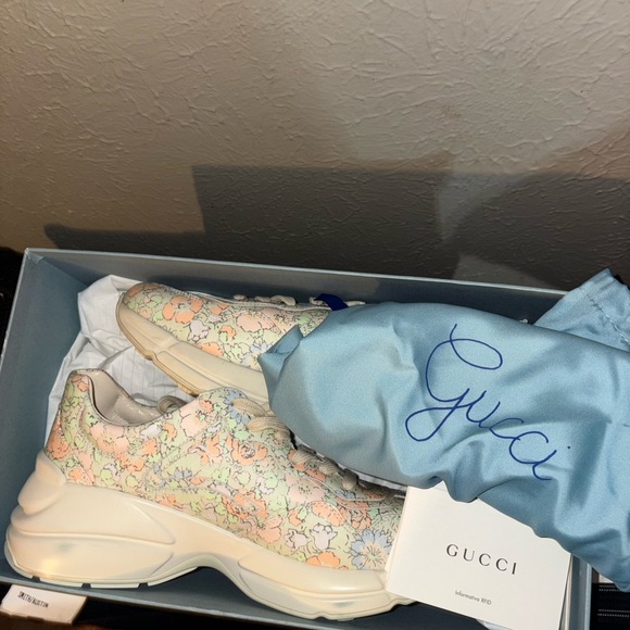 Gucci | Shoes | Gucci Floral Shoes Size 1 | Poshmark